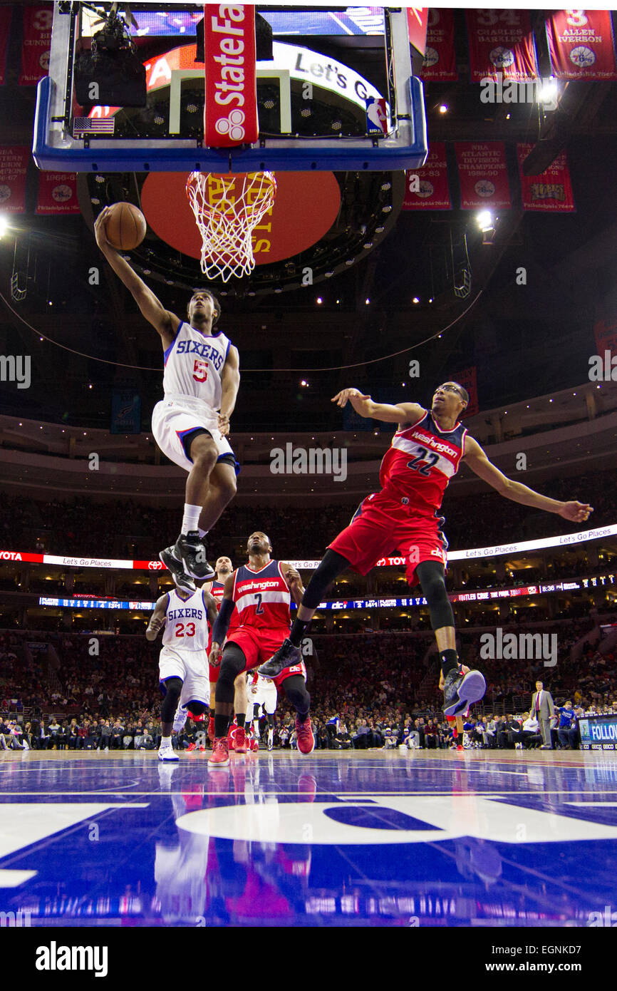 February 27, 2015: Philadelphia 76ers guard Ish Smith (5) goes up for ...