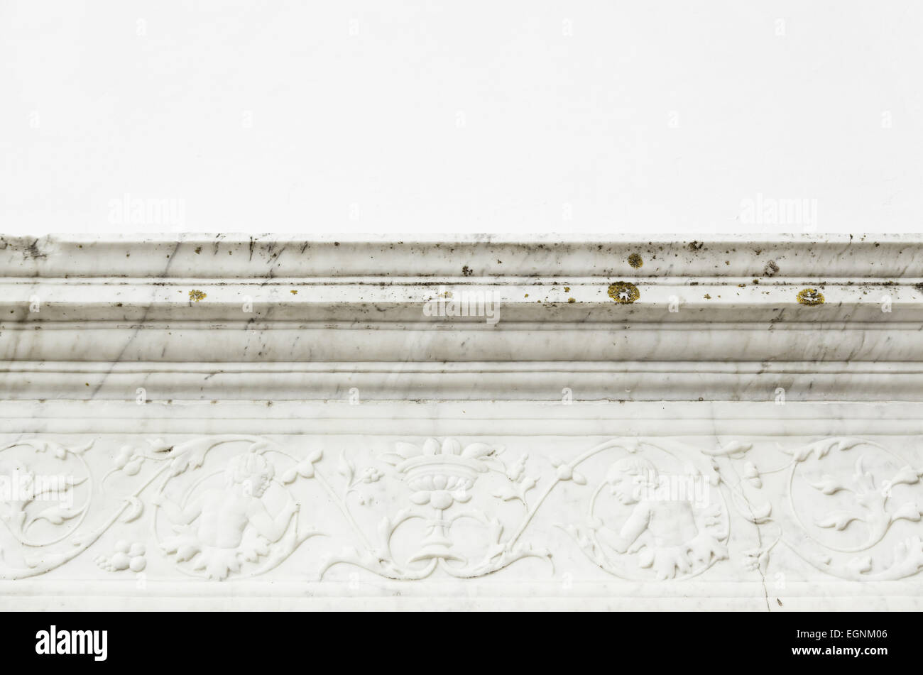 Architectural detail pillar cornice hi-res stock photography and images ...