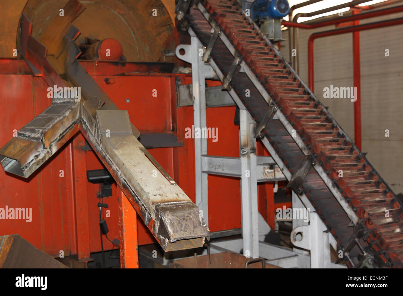 Metal balls rolling hi-res stock photography and images - Alamy