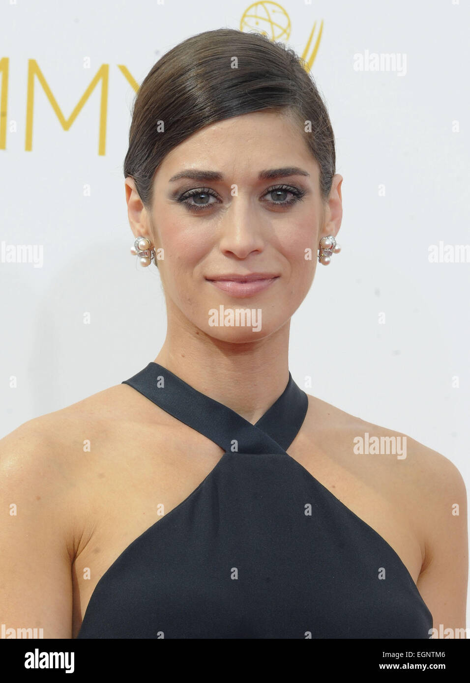 Lizzy Caplan 2022 Emmys