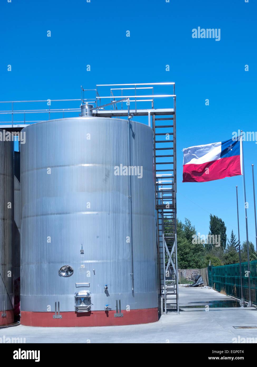 Tanks in chile hi-res stock photography and images - Alamy