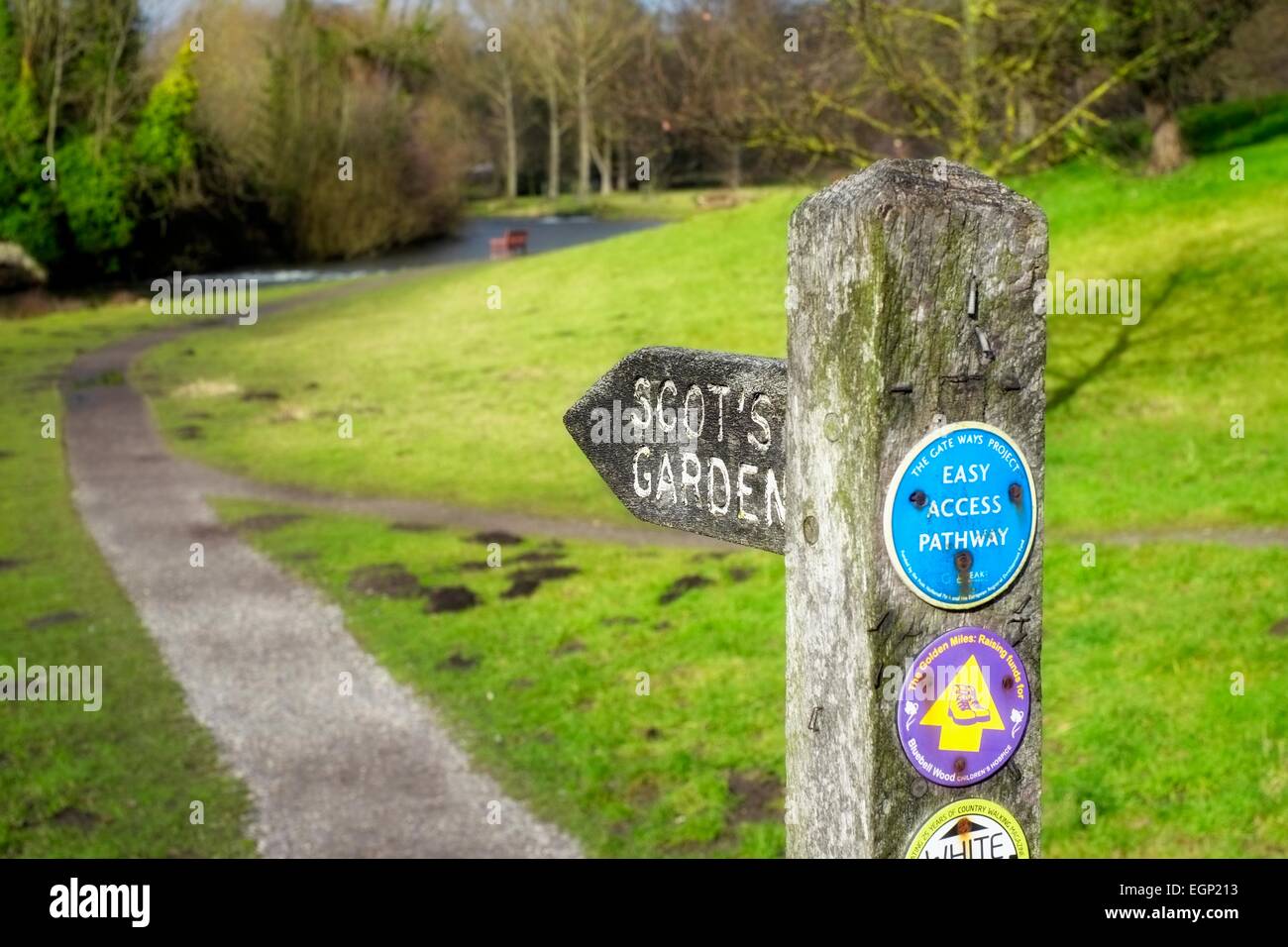 Scot's garden signpost bakewell Derbyshire england uk Stock Photo - Alamy