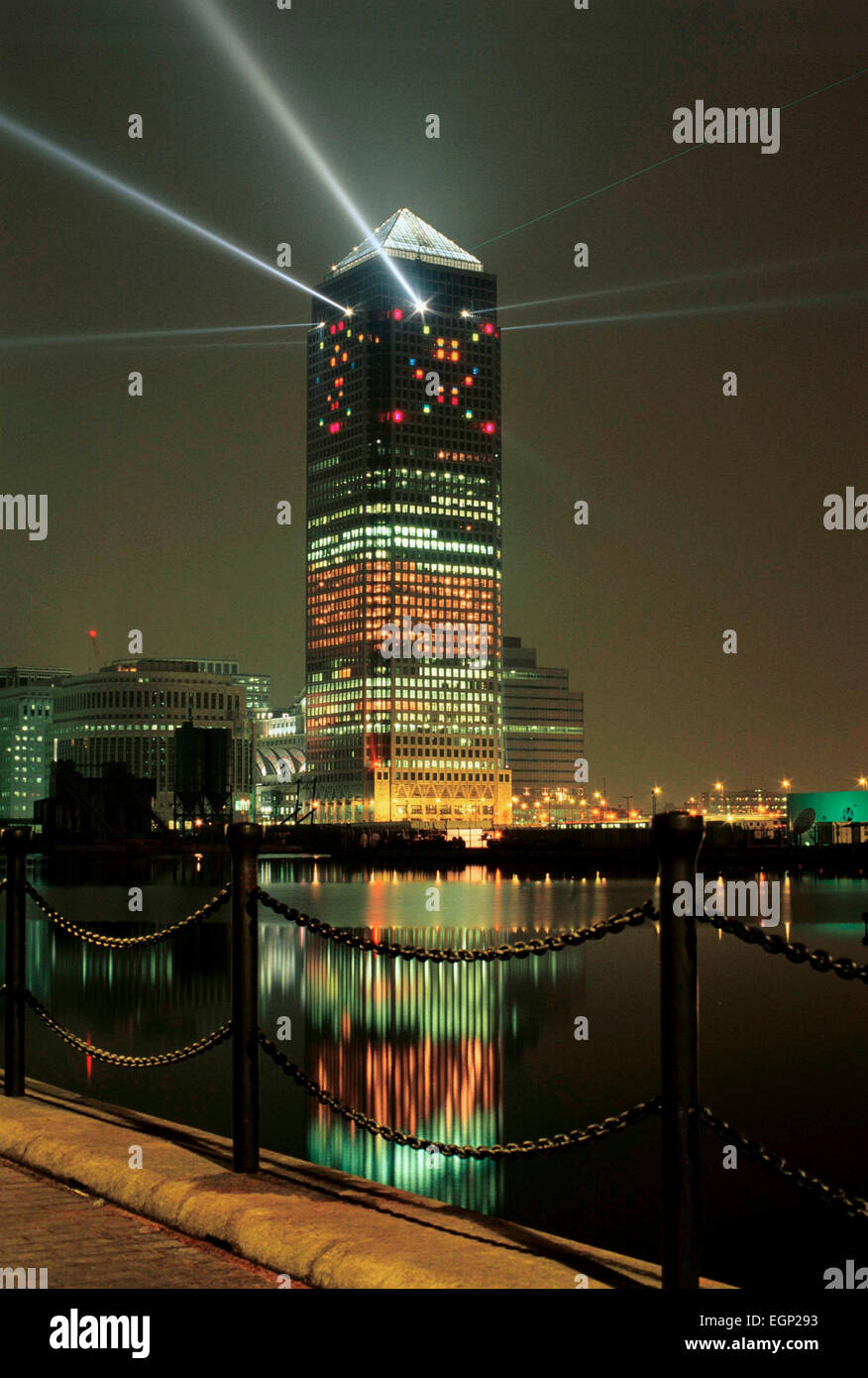 Canary Wharf Tower, One Canada Square, London, Britain - December 1991 ...