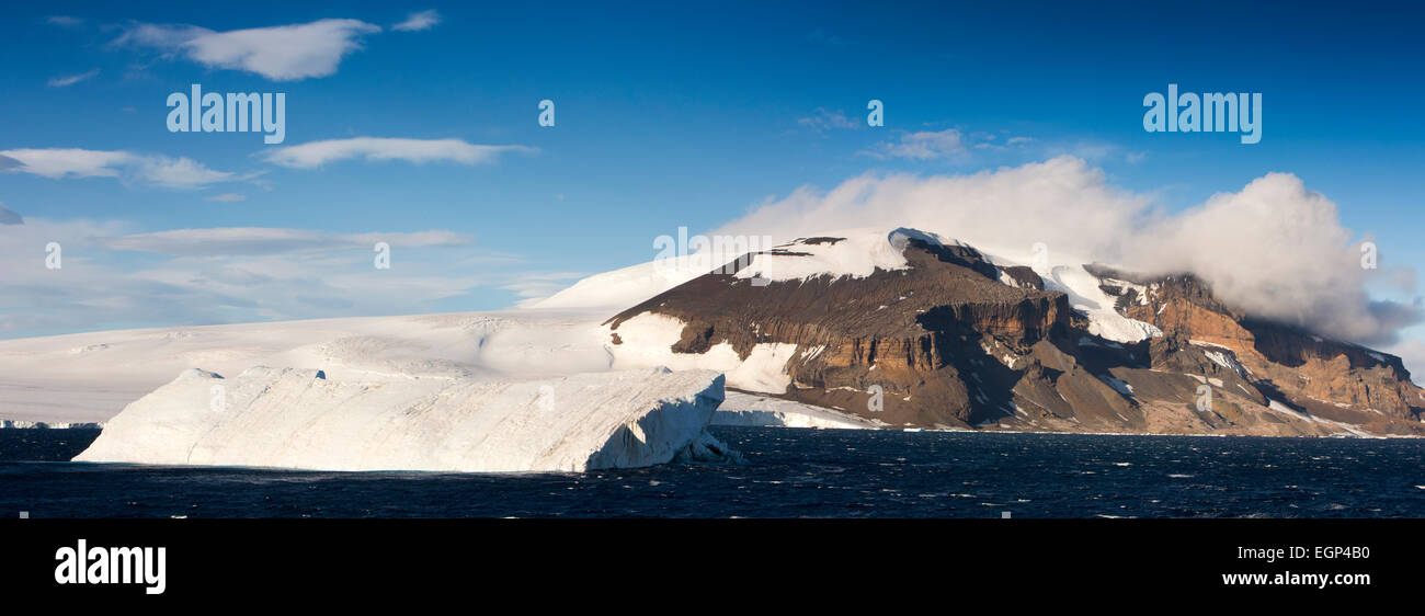Antarctica, Antarctic Sound, Brown Bluff, floating tabular iceberg ...