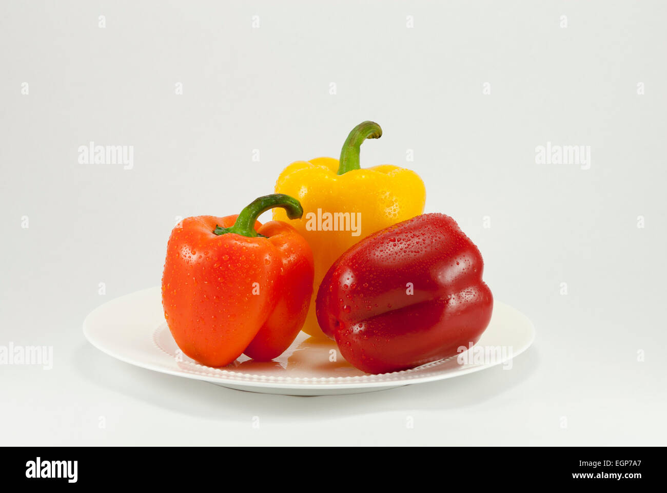 Multi colored bell peppers hi-res stock photography and images - Alamy