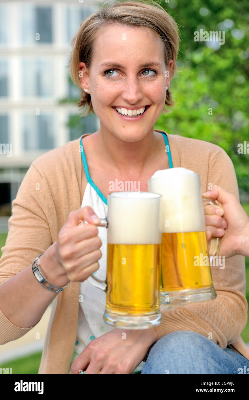 Beer schooner hi-res stock photography and images - Alamy
