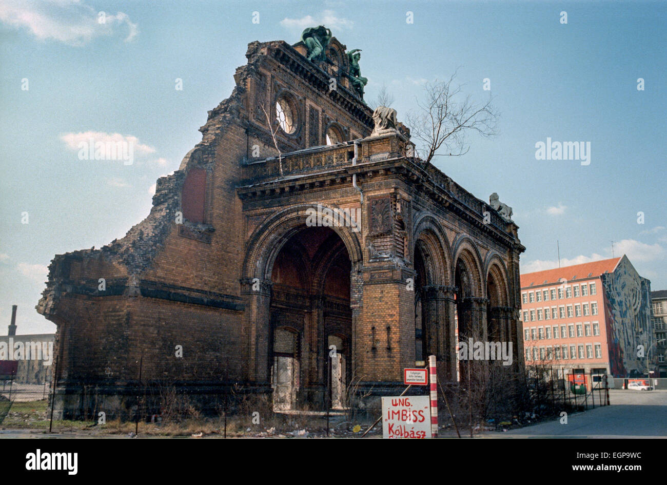 Berlin's Anhalter Bahnhof, circa 1981 Stock Photo - Alamy