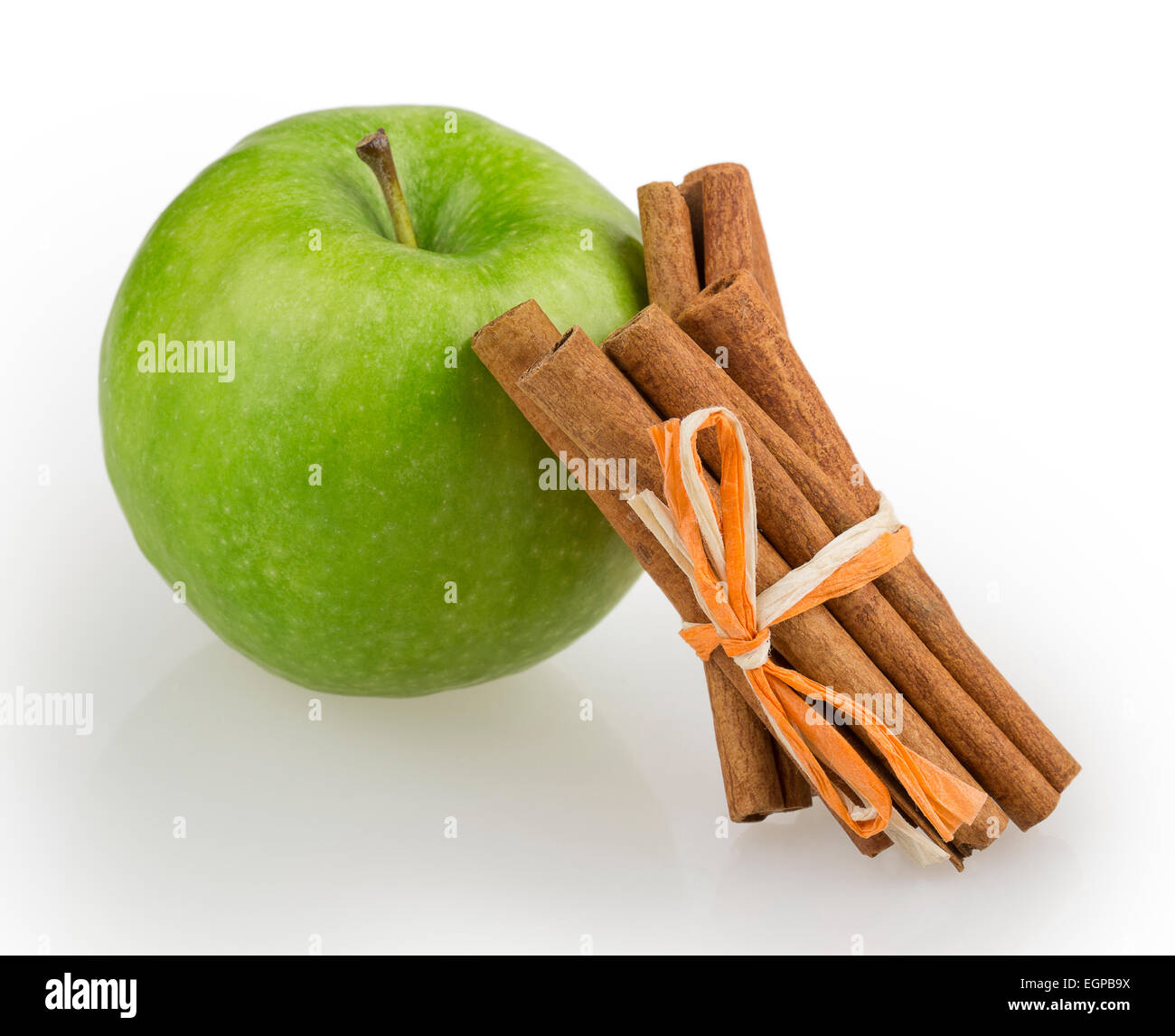 apple, cinnamon isolated on white background Stock Photo - Alamy