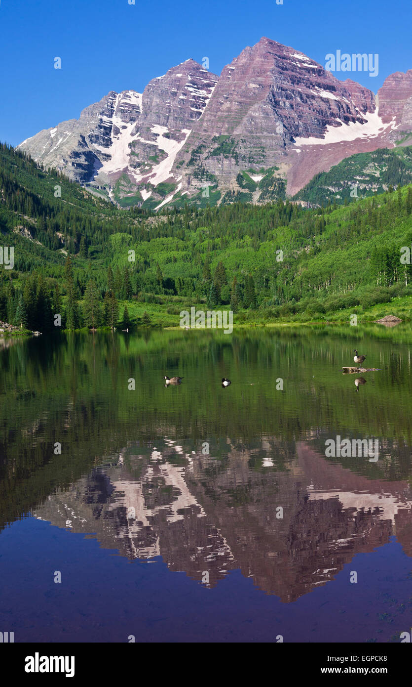 Maroon bells colorado hiking hi-res stock photography and images - Alamy