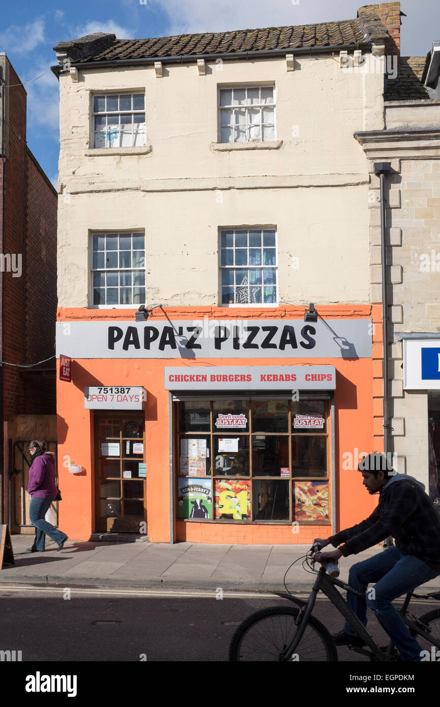 Papa'z Pizzas Silver Street Trowbridge Stock Photo - Alamy