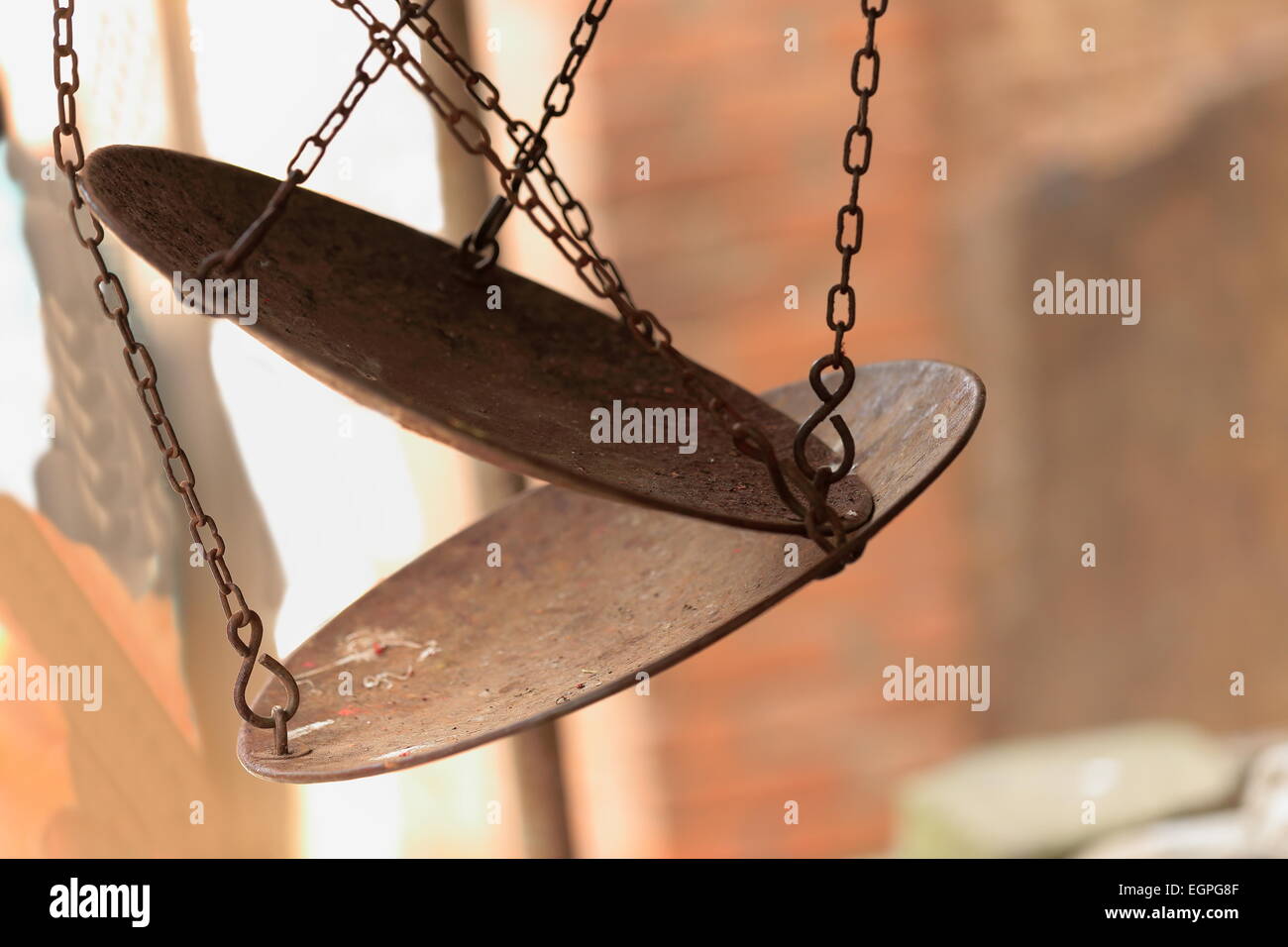 Chains measurement hi-res stock photography and images - Alamy