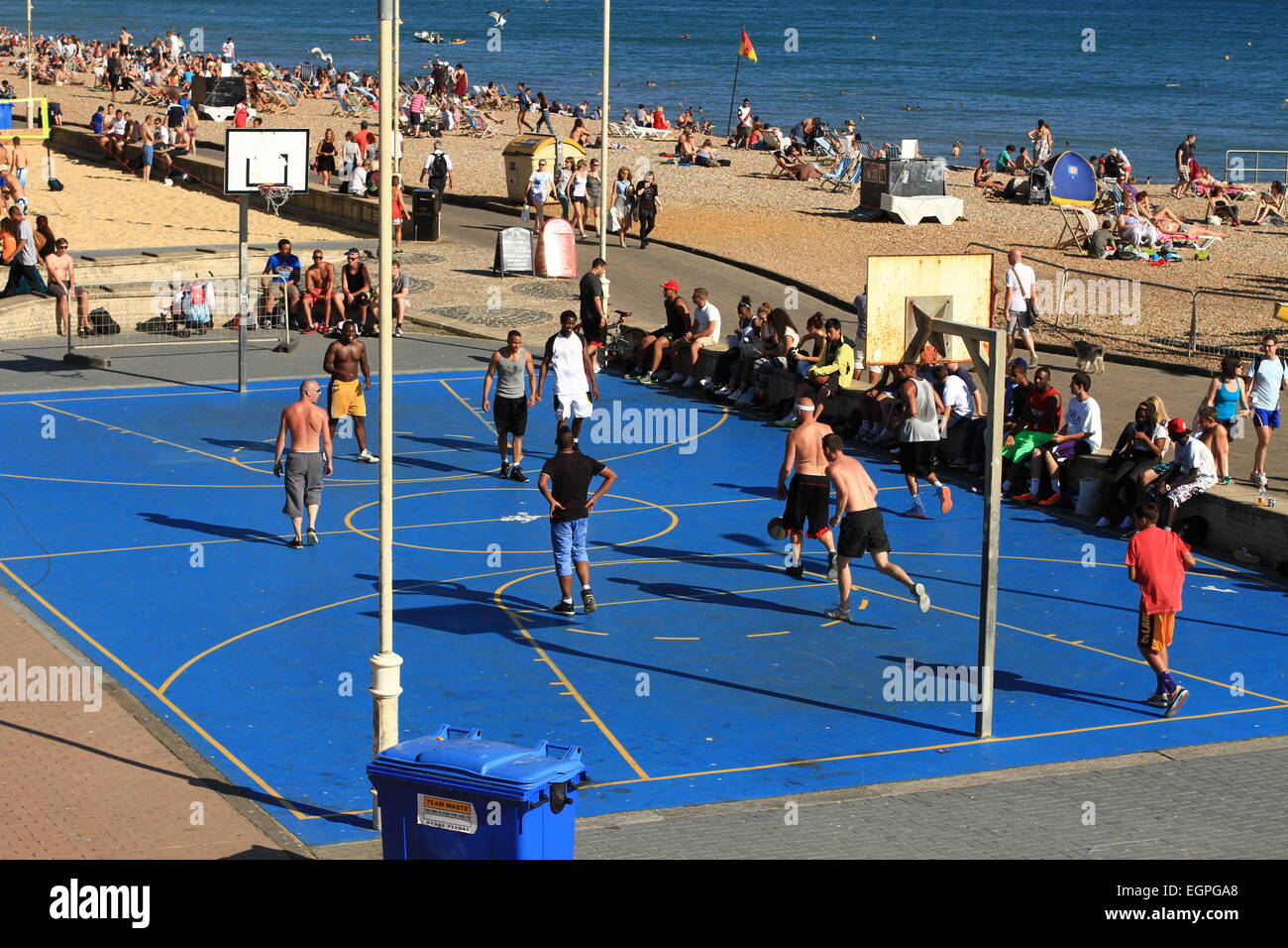 Beach basketball hi-res stock photography and images - Alamy