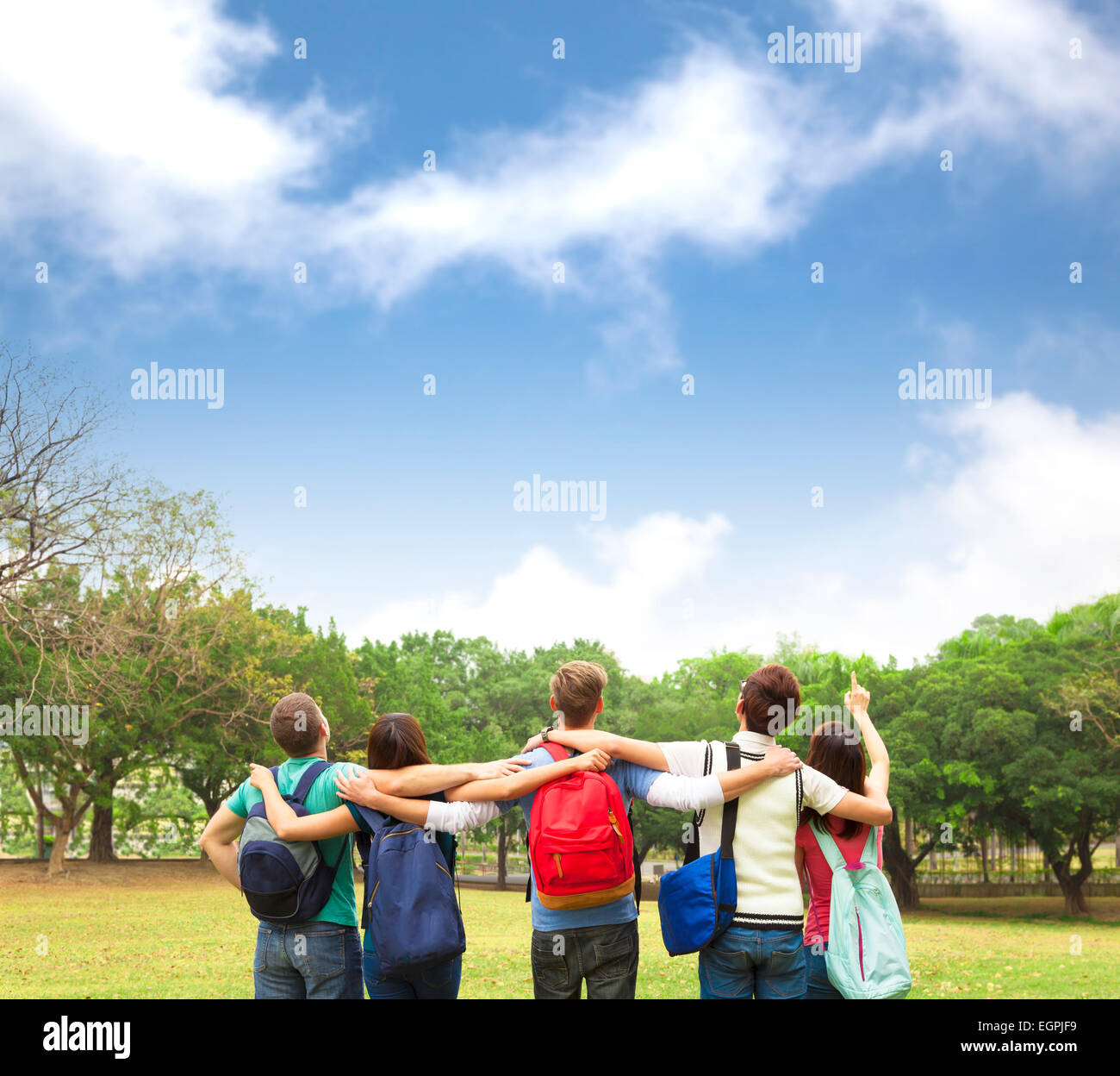 International group people sky hi-res stock photography and images - Alamy