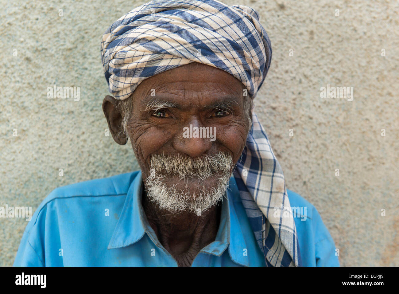 Tribes of kutch hi-res stock photography and images - Alamy