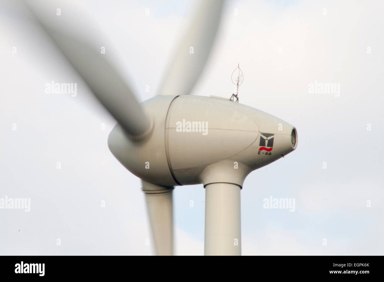 Wind turbine spinning too fast hi-res stock photography and images - Alamy