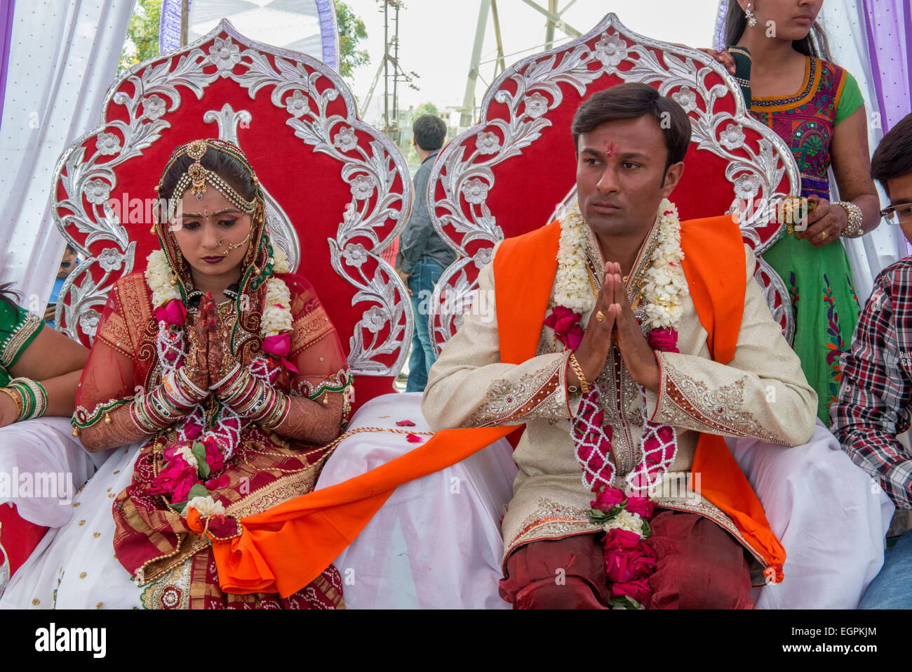 Ahir Couple At Their Wedding, Kutch Stock Photo - Alamy
