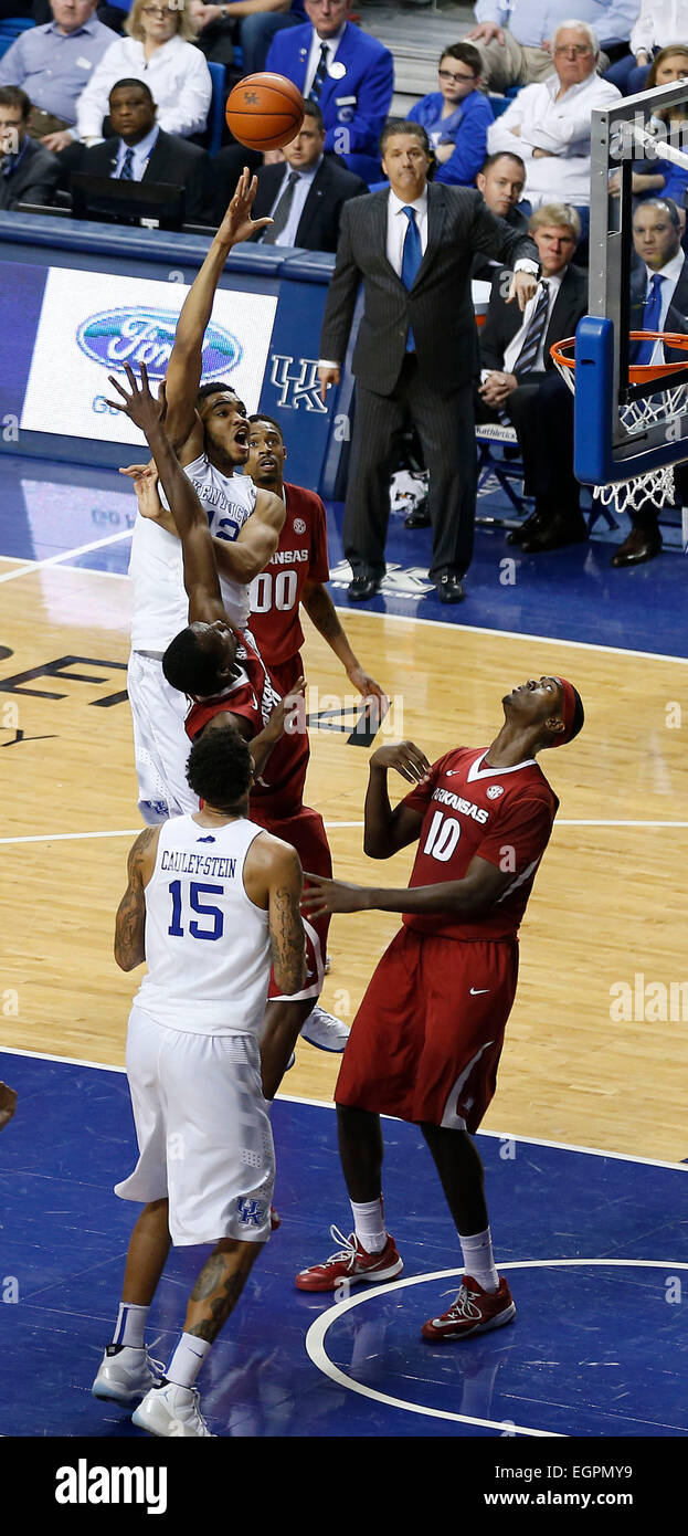Karl anthony towns kentucky hi-res stock photography and images - Alamy