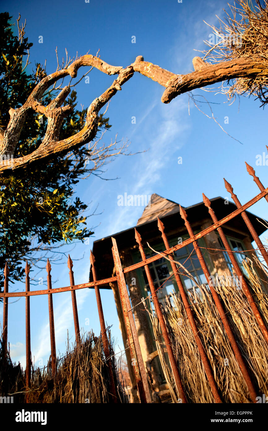 Strange gate hi-res stock photography and images - Alamy