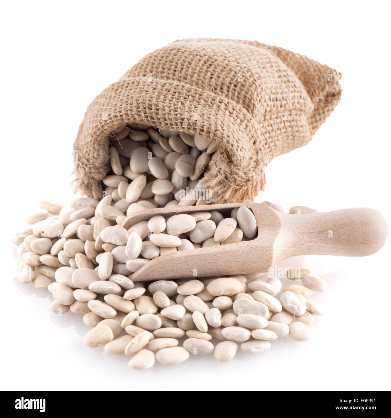 White beans bag with wooden scoop on white background Stock Photo - Alamy