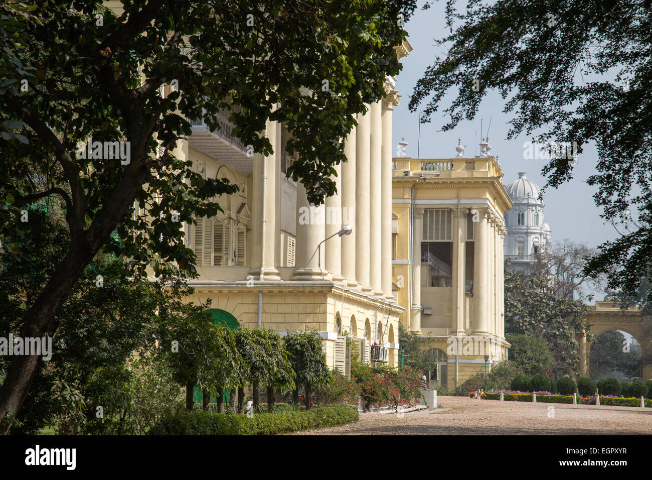 Facade of a high building, Calcutta Kolkata Stock Photo - Alamy