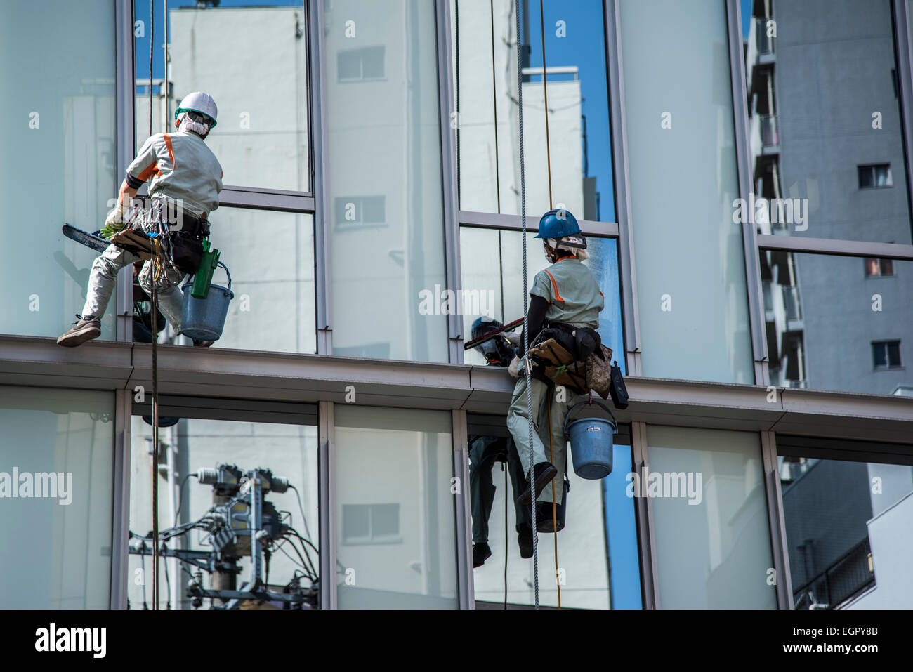 Workers cleaning building,Bunkyo-Ku,Tokyo,Japan Stock Photo - Alamy
