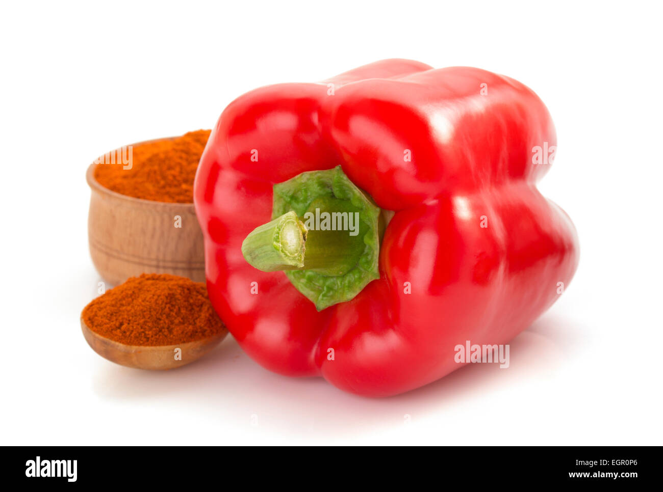 paprika powder isolated on white background Stock Photo - Alamy