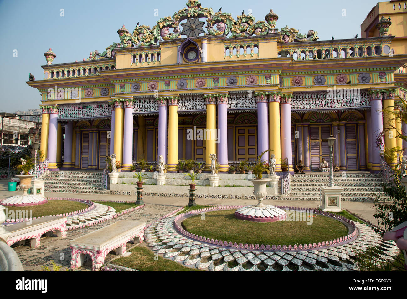 Shree Jain Swetamber Dadajika temple Stock Photo - Alamy