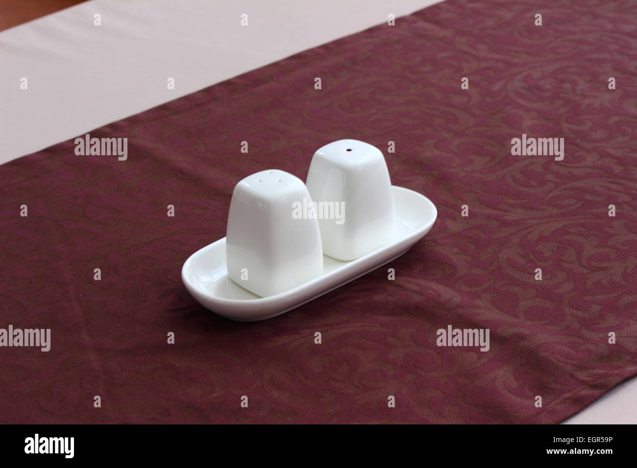 Table salt hi-res stock photography and images - Alamy