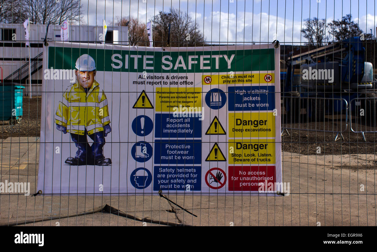 Building site safety sign hi-res stock photography and images - Alamy
