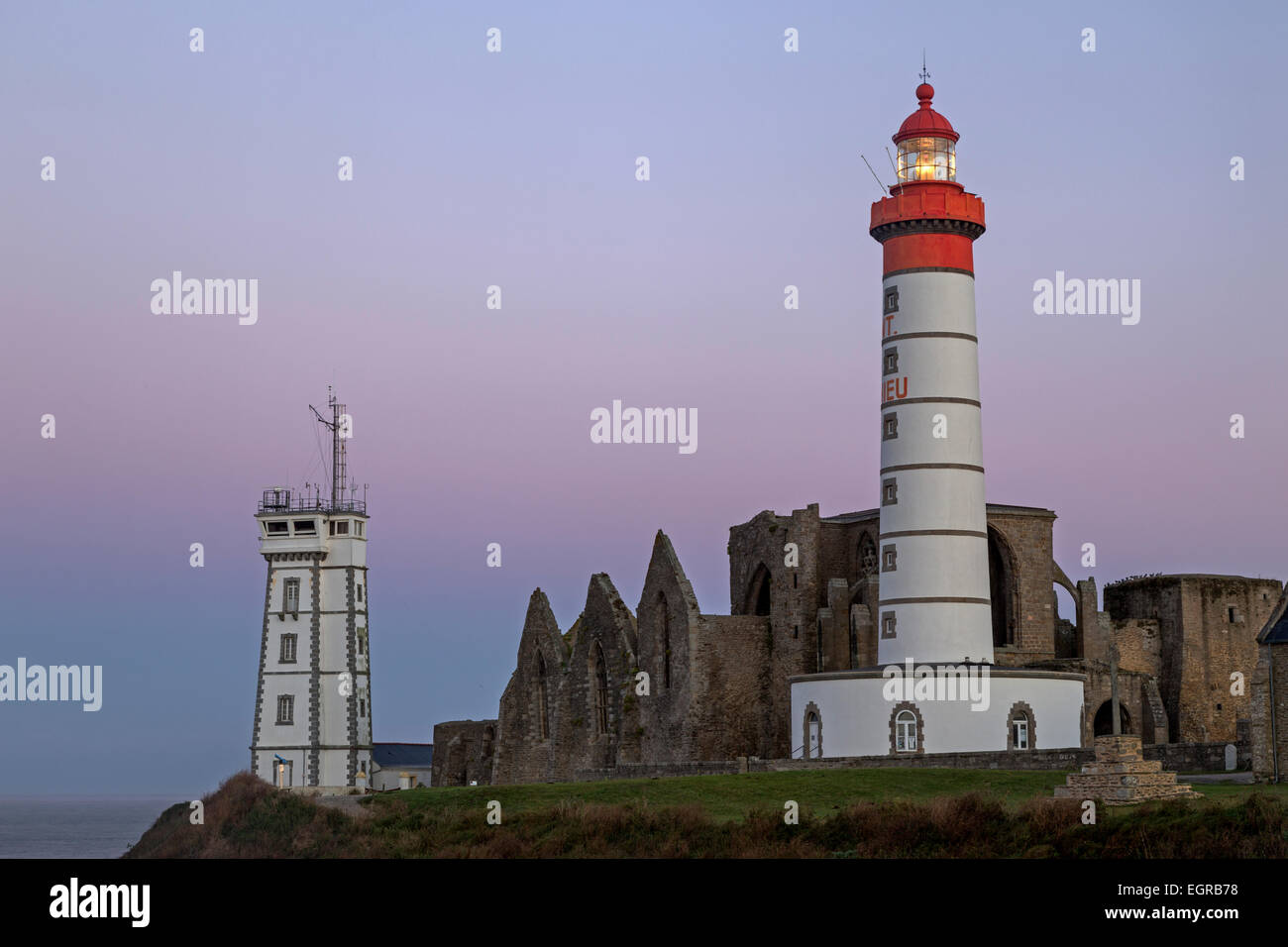 Pointe de St-Mathieu lighthouse with military tower and abbey, Brittany ...