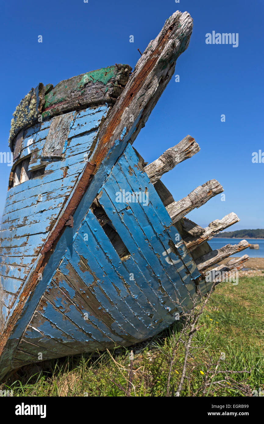 Old fisherman boat hi-res stock photography and images - Alamy