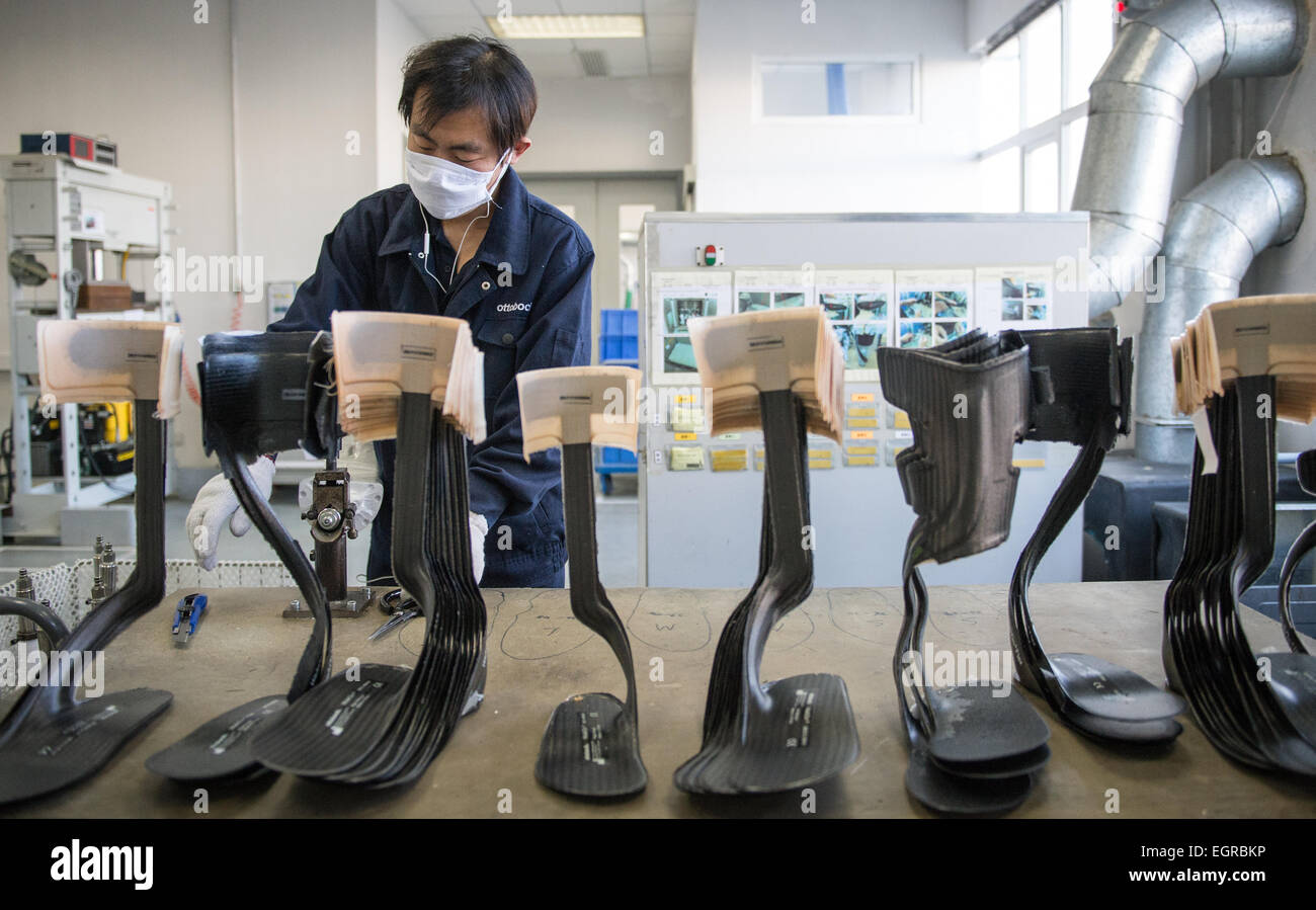 Beijing, China. 13th Nov, 2014. An employee of the orthopedic ...