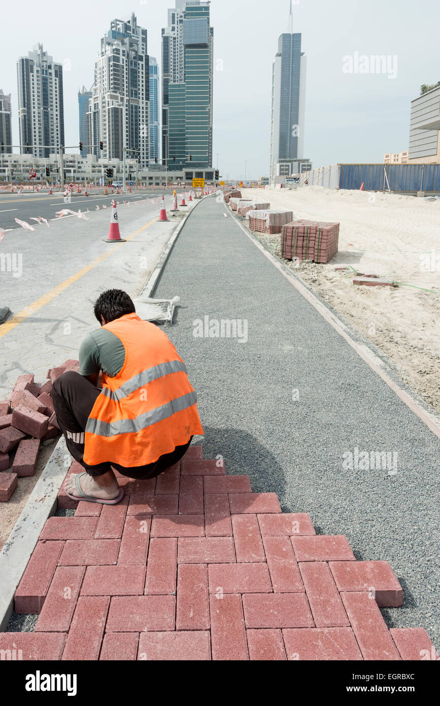 Dubai uae construction worker hi-res stock photography and images - Alamy