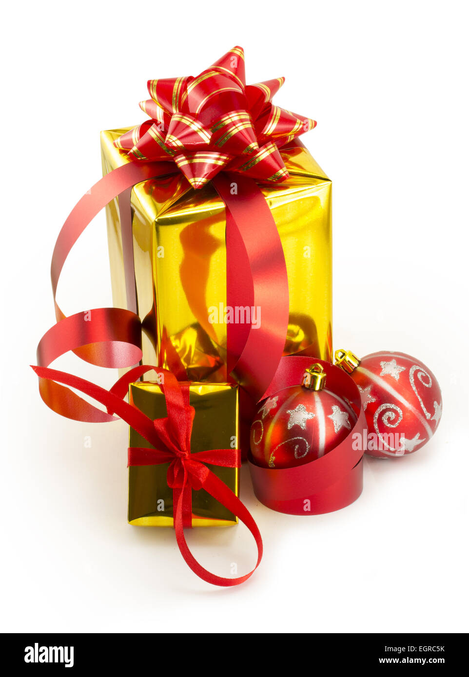 wrapped presents with bows and ribbons, box Stock Photo - Alamy