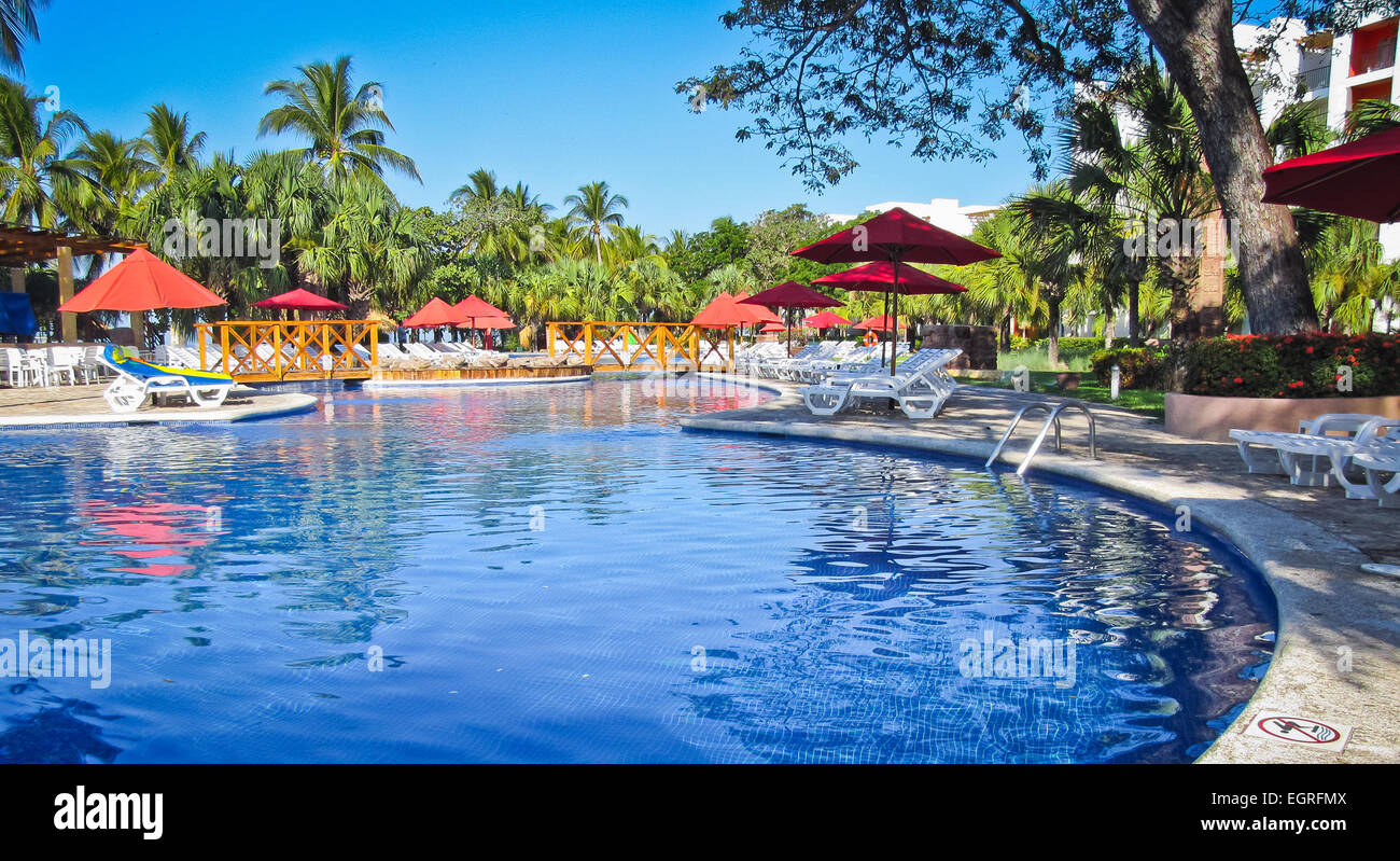 Morning pool side in El Salvador Stock Photo - Alamy