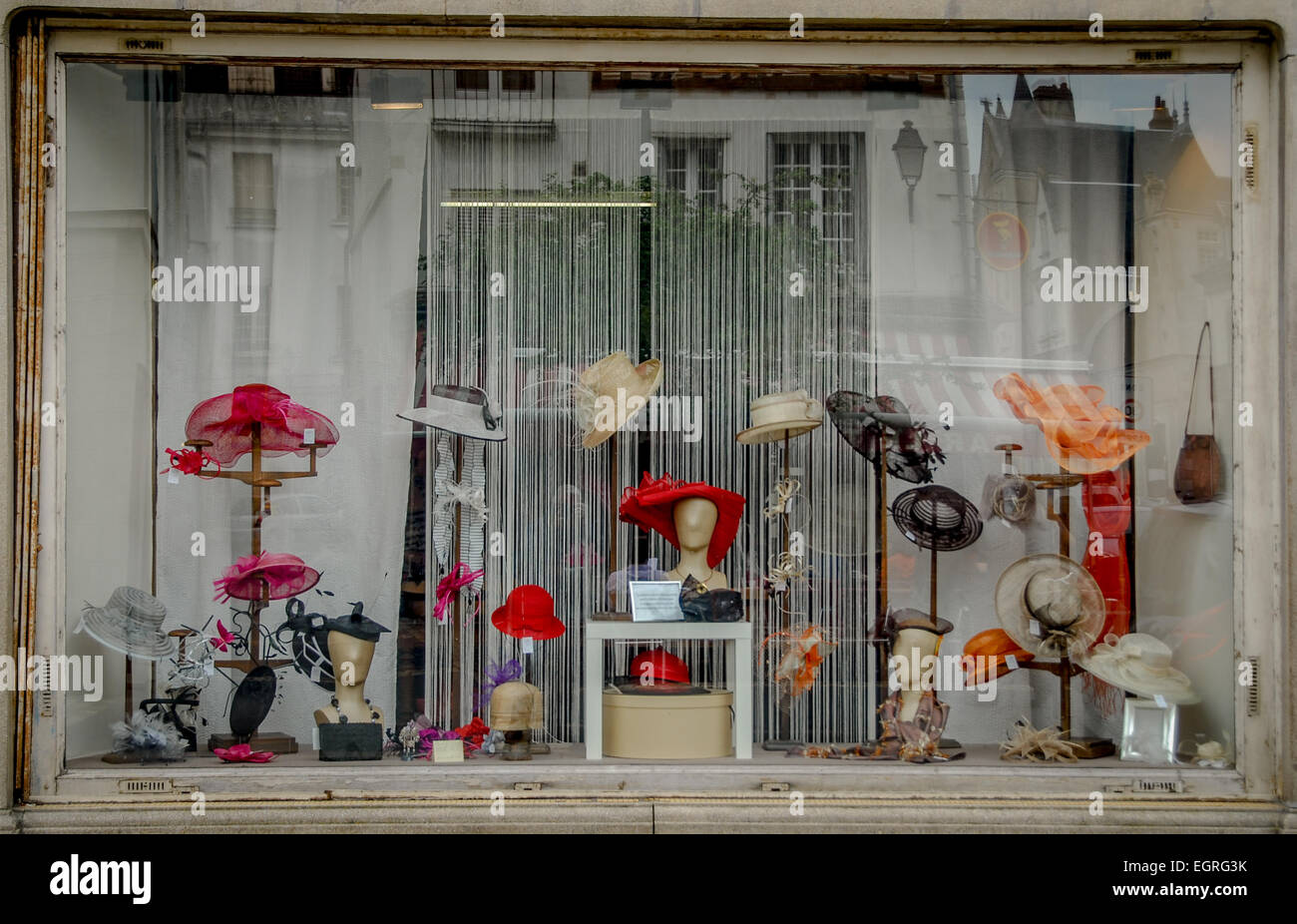 Hats in Display window Stock Photo - Alamy