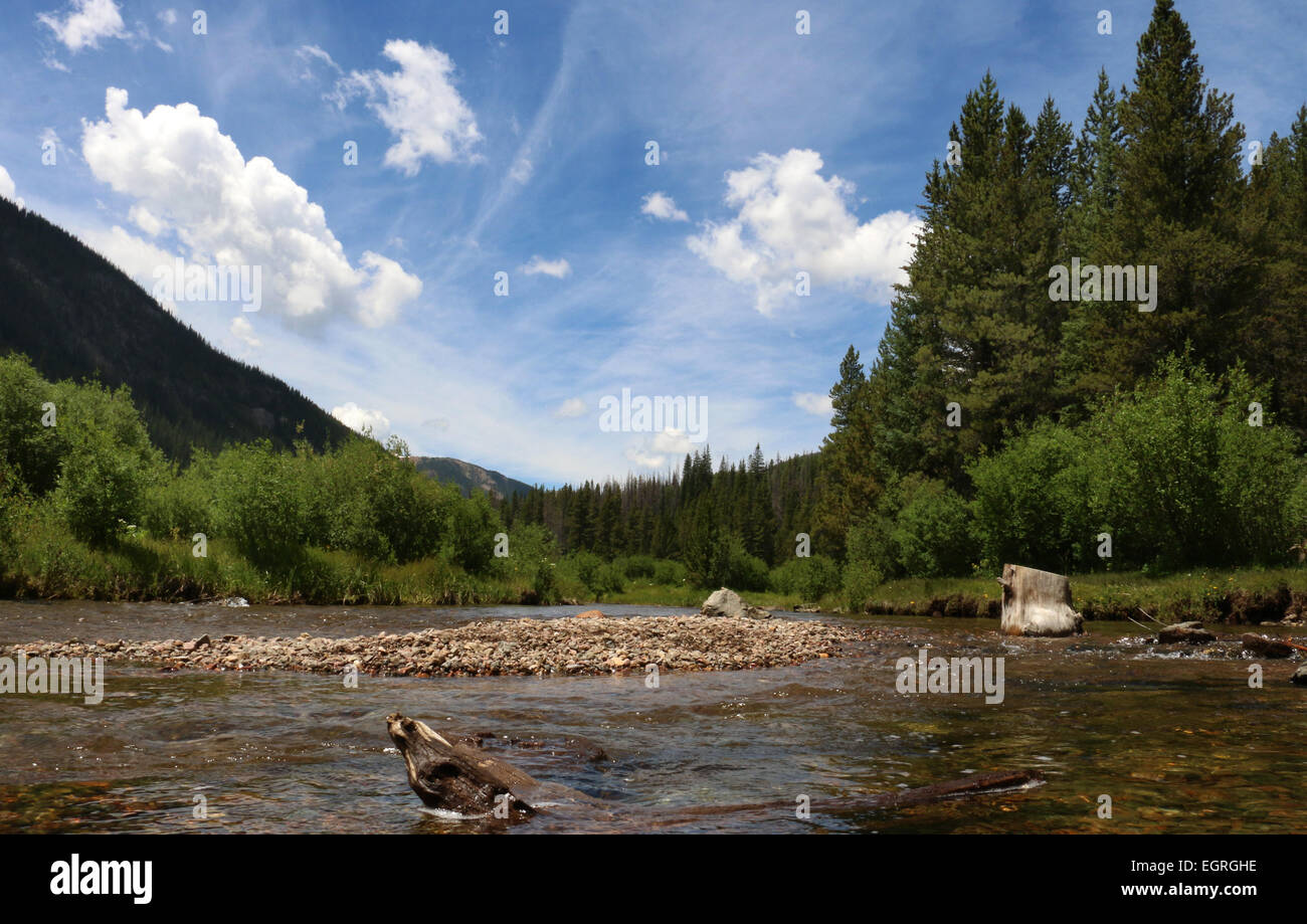 Mountain creek hi-res stock photography and images - Alamy