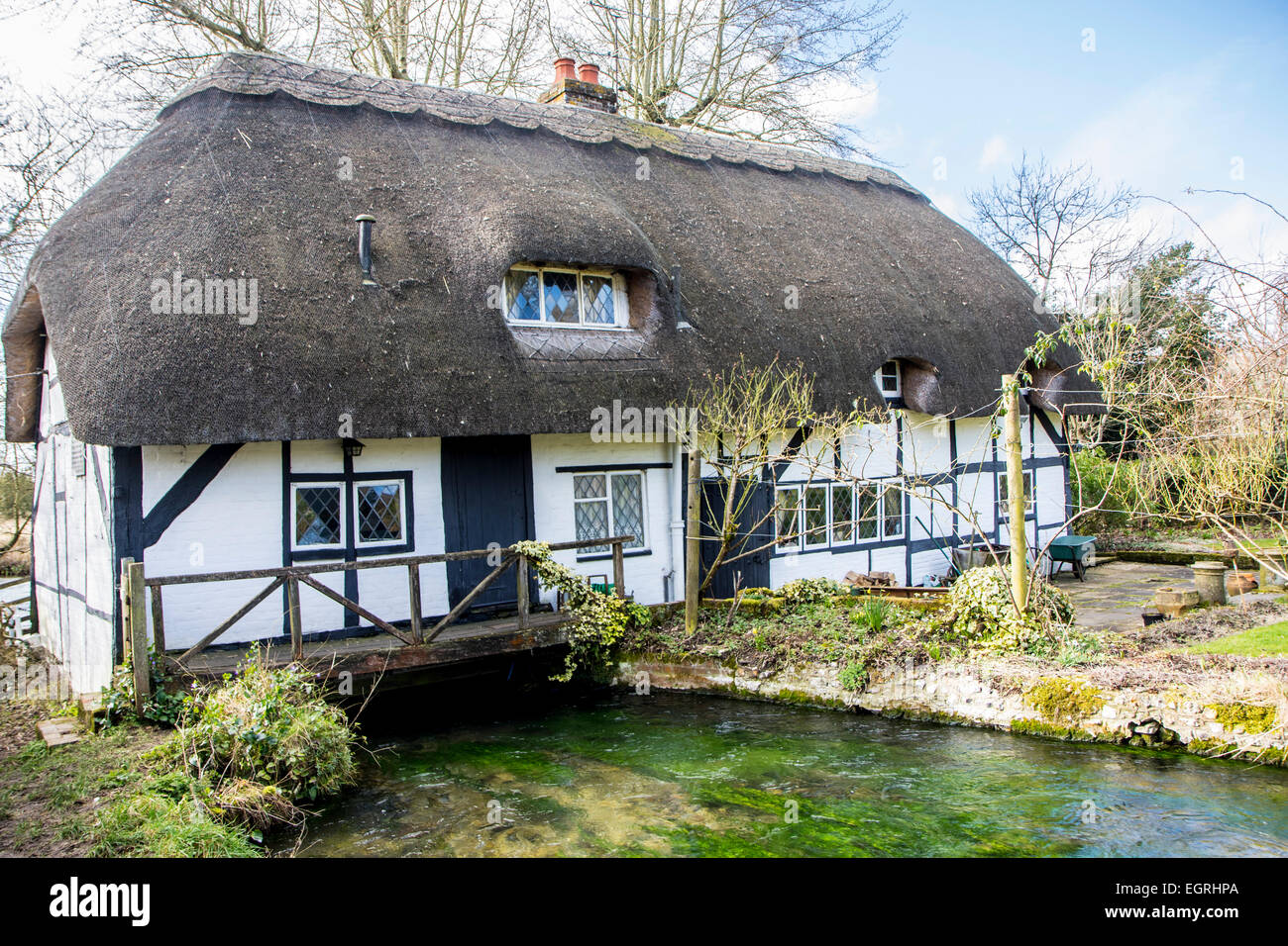 Old alresford water hi-res stock photography and images - Alamy