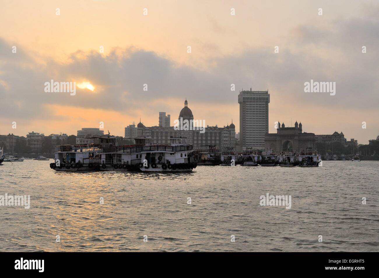 Old bombay port vintage hi-res stock photography and images - Alamy