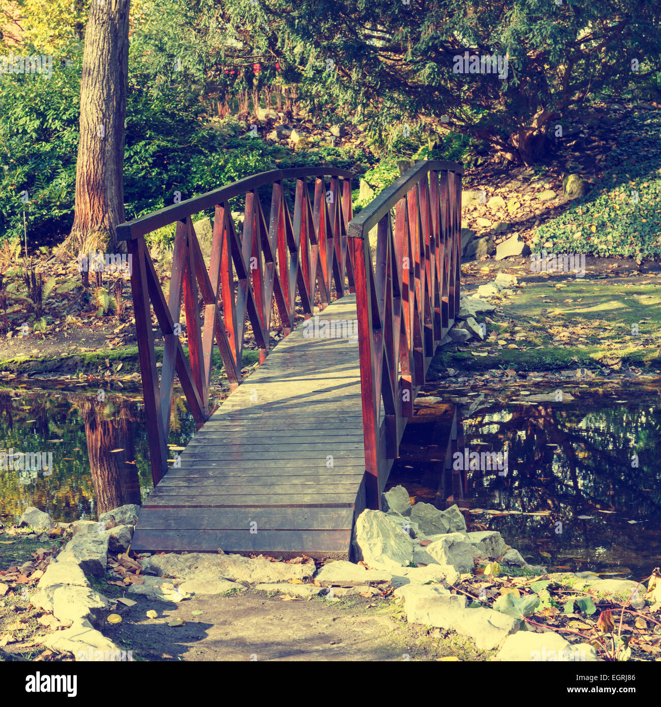 small bridge in the park Stock Photo - Alamy