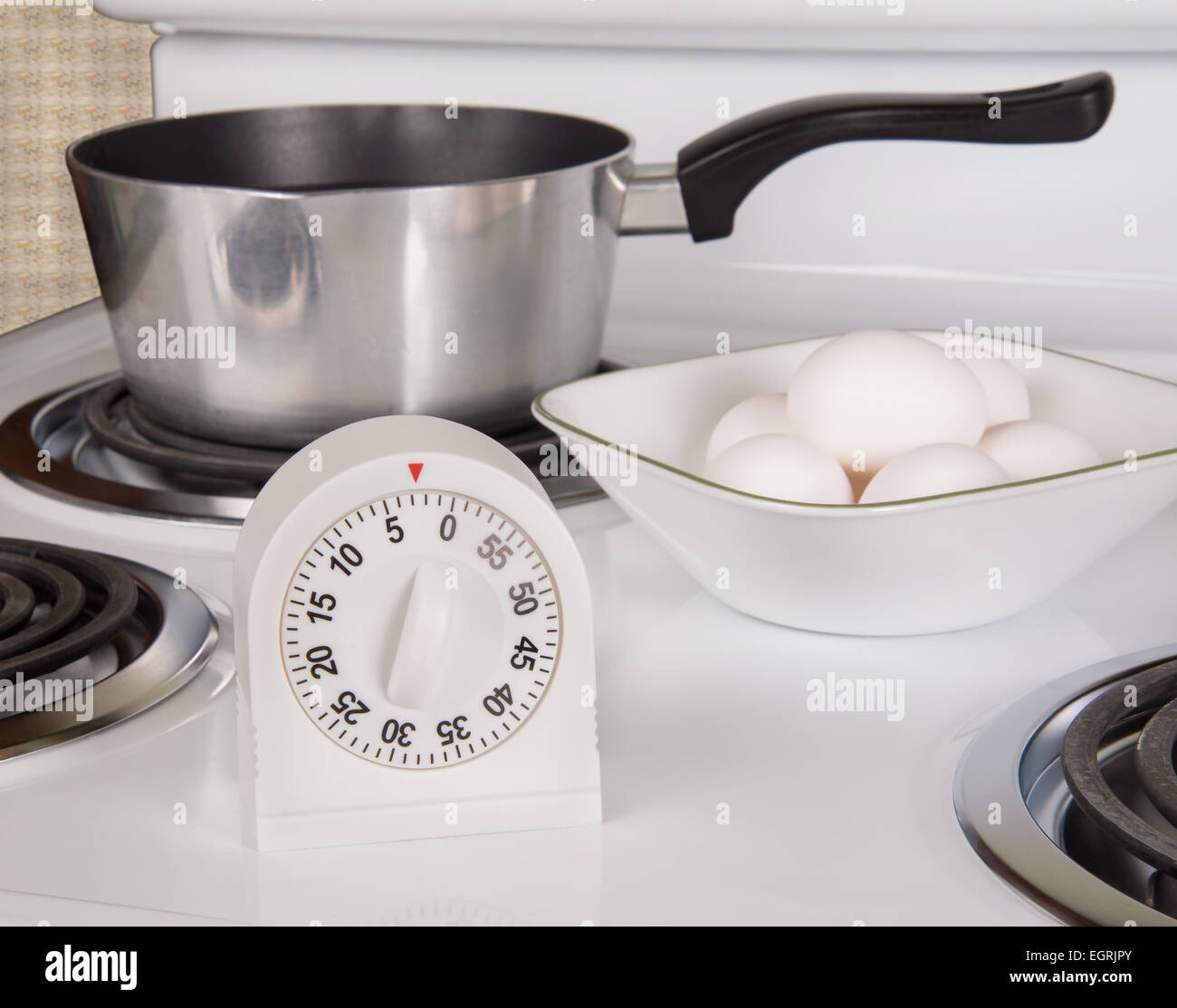 Egg shell timer hi-res stock photography and images - Alamy