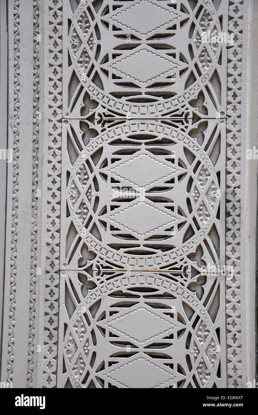 A white metal geometric pattern background Stock Photo - Alamy