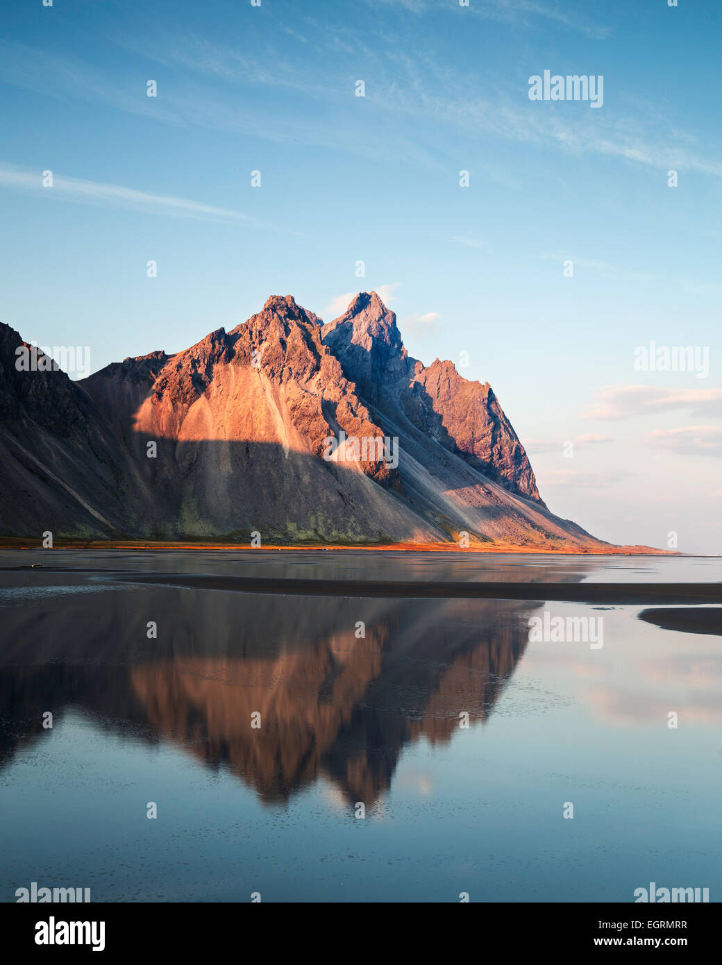 Vesturhorn Mountain Hi Res Stock Photography And Images Alamy