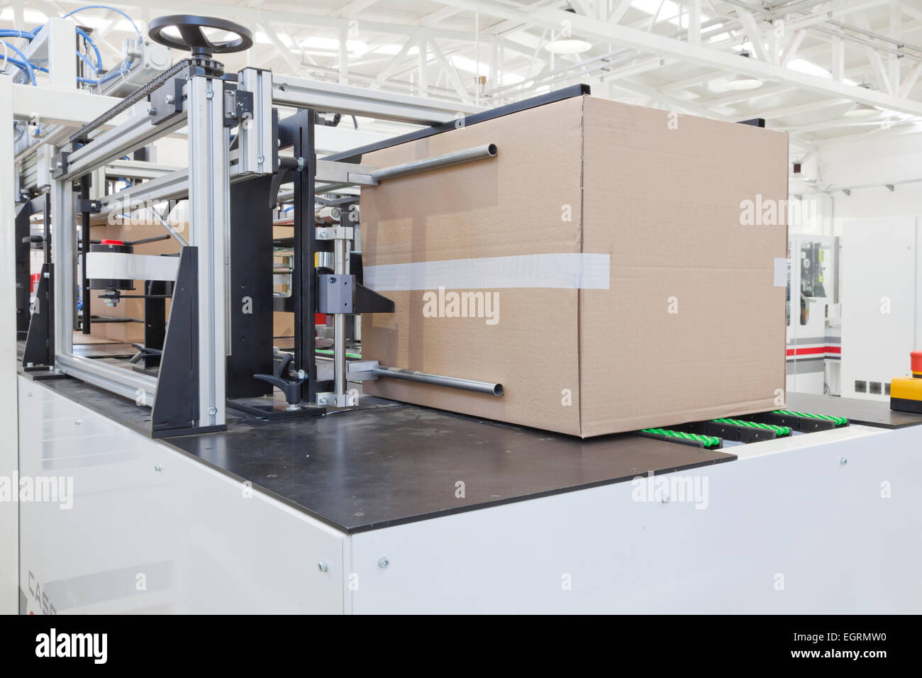 Cardboard and plastic packaging hi-res stock photography and images - Alamy