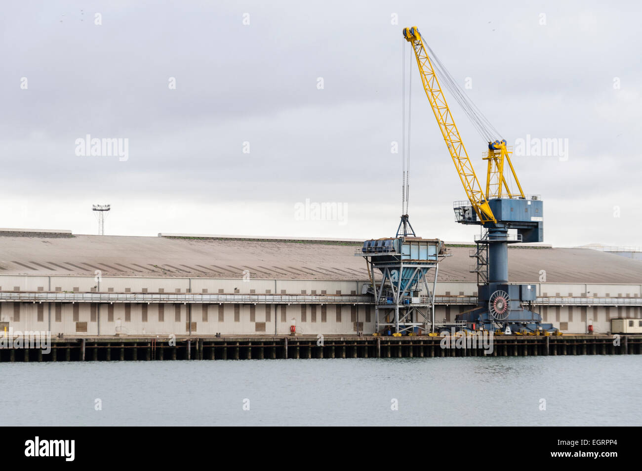 Crane hopper hi-res stock photography and images - Alamy