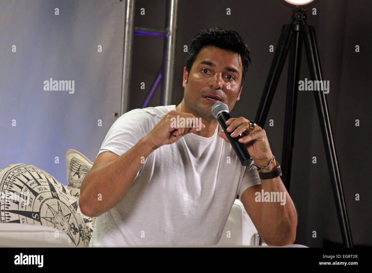 Chayanne continues his promo tour for his new album 'En todo Estare ...