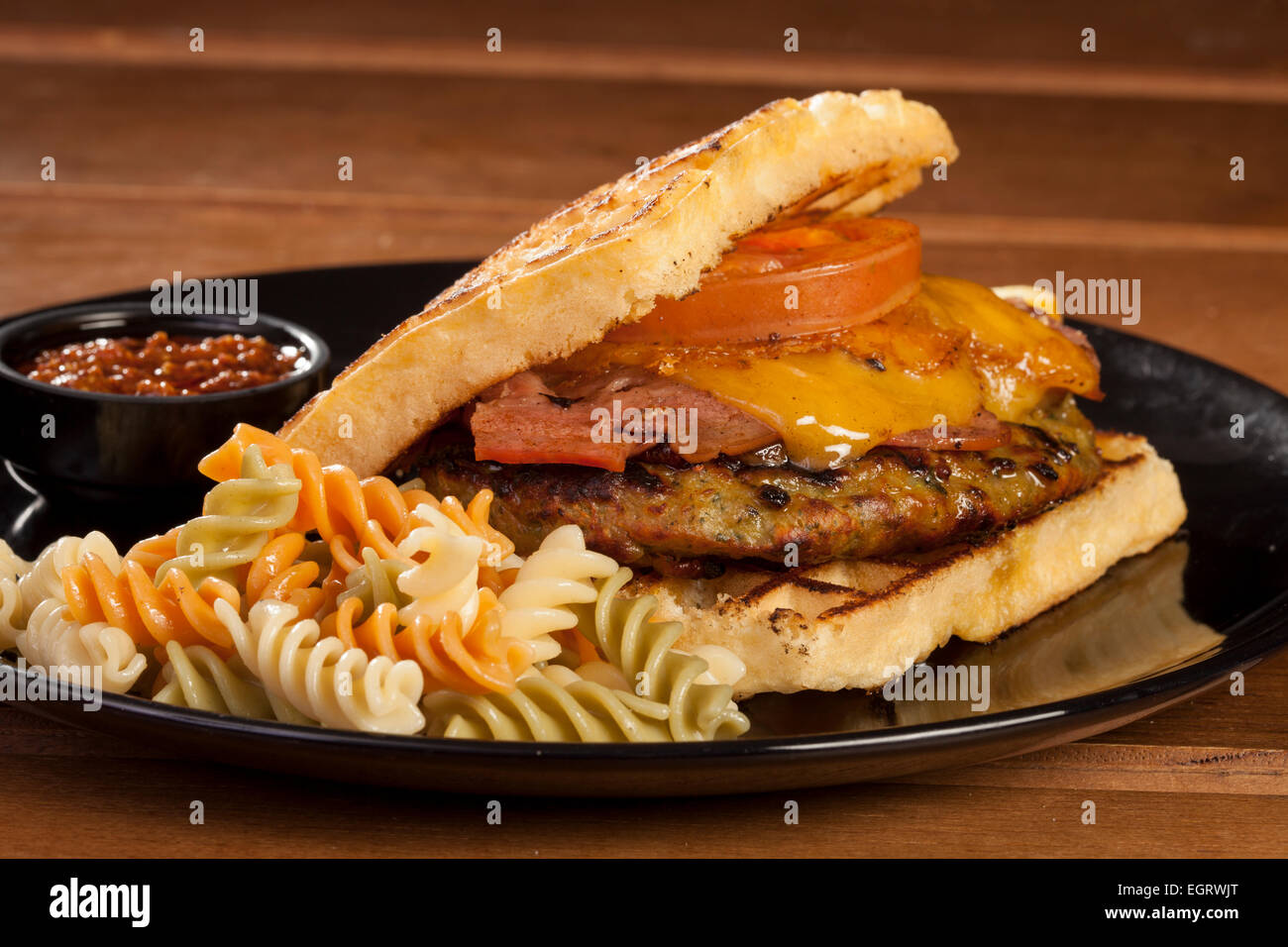 Hamburger meat eat cooked fast food potatoes sauce bread cheese tomato ...