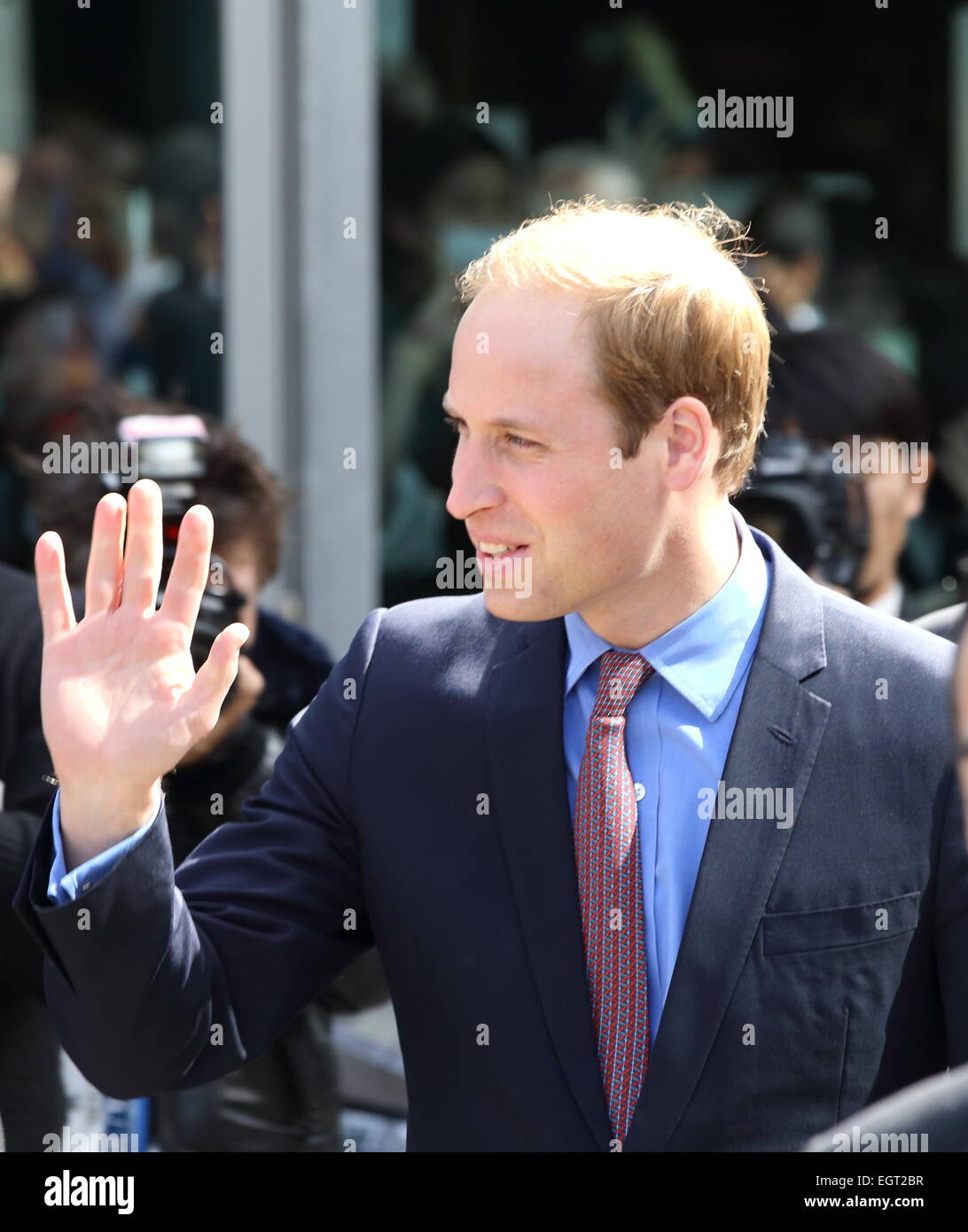 Prince William visits 'Innovetion is GREAT' exhibition at Tsutaya ...