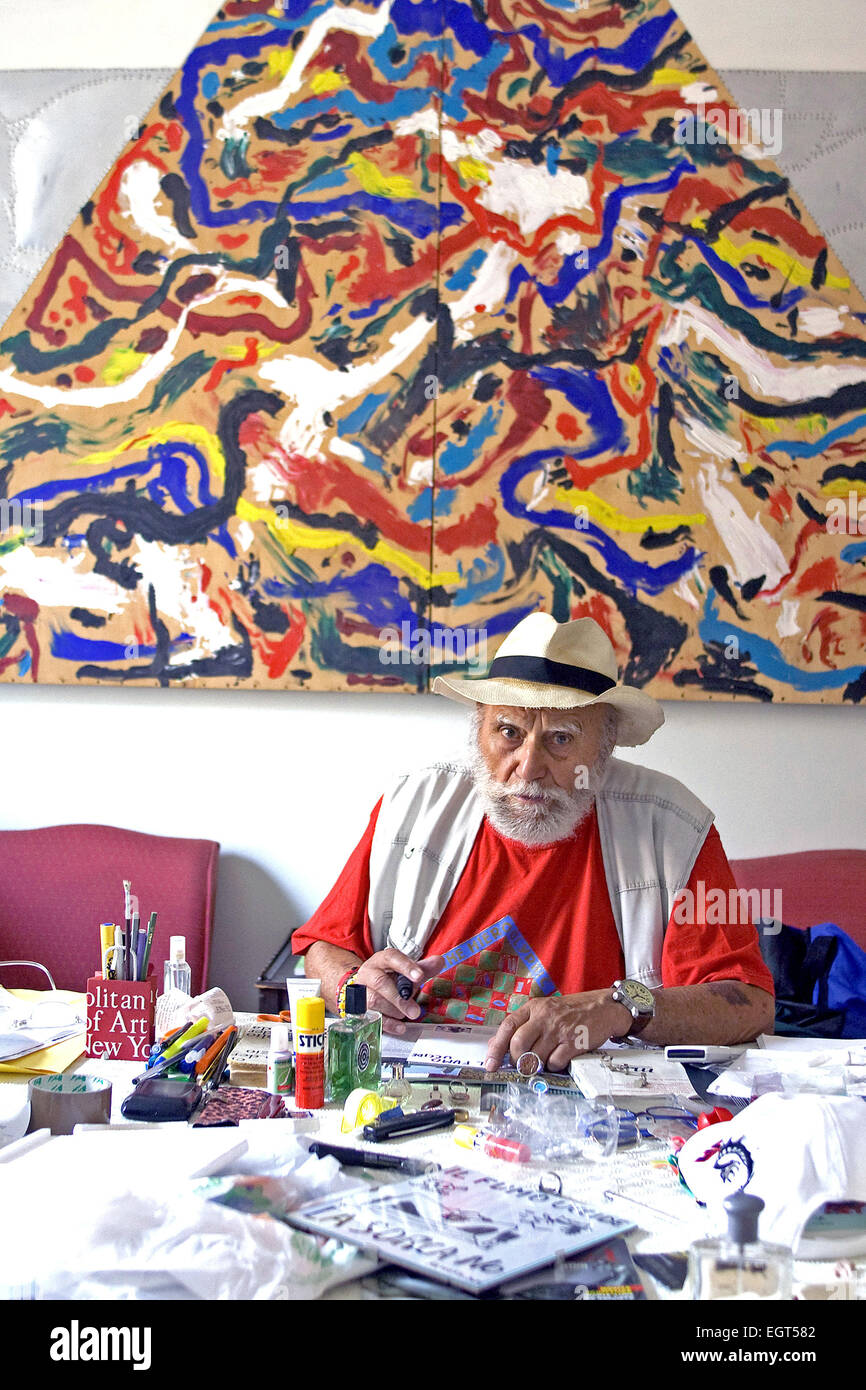 Remo Remotti in his studio Stock Photo - Alamy