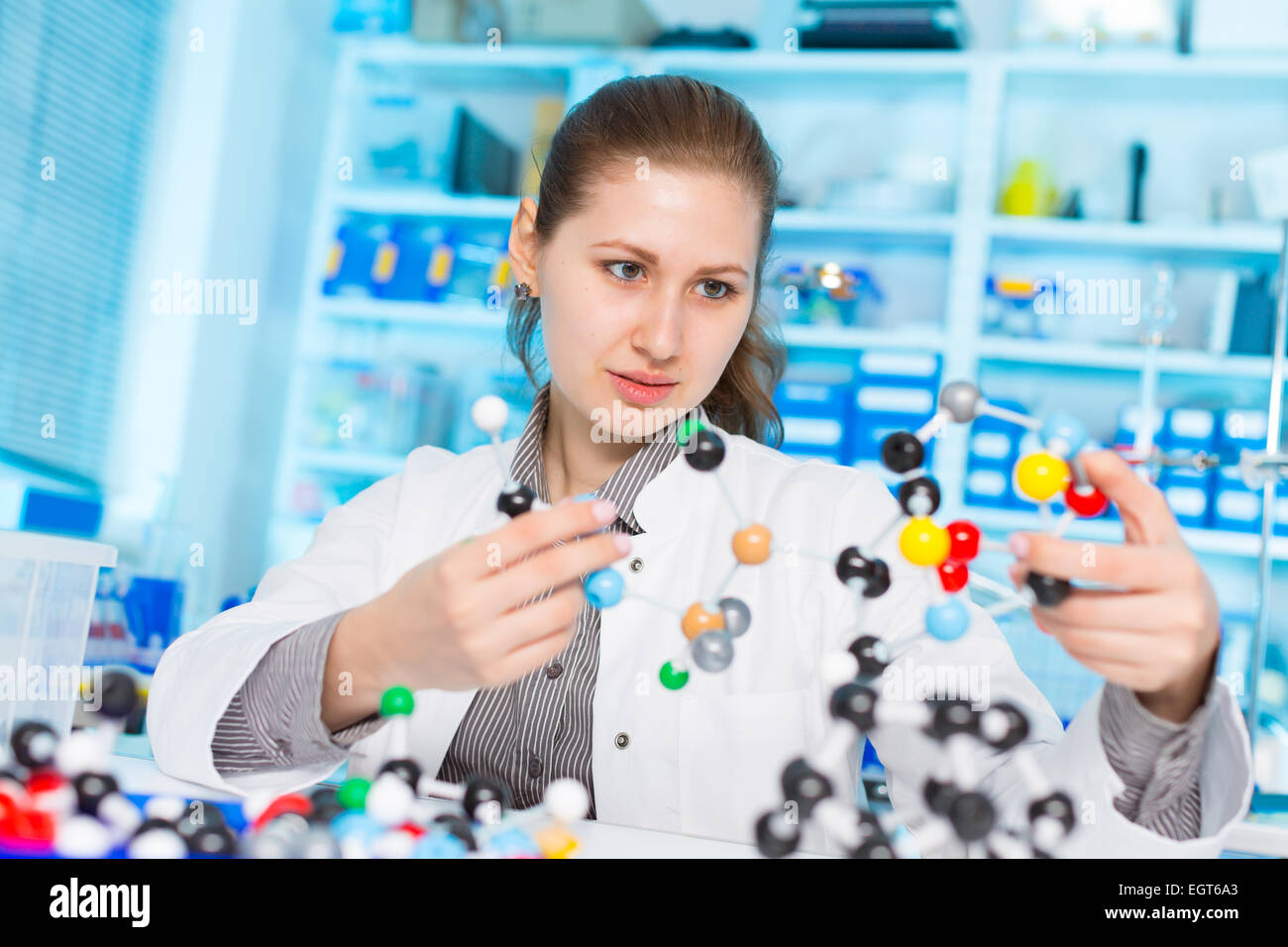 Scientist laboratory hi-res stock photography and images - Alamy